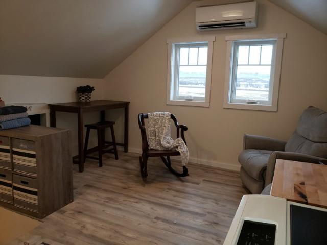 Quiet living in the country with mountain view