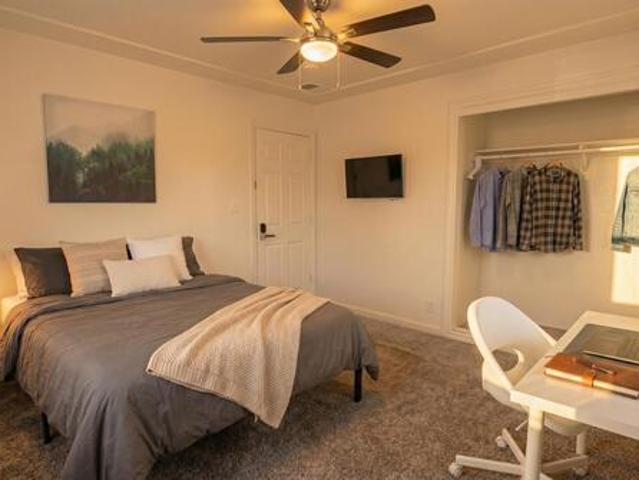 Quiet North Las Vegas Home | Peaceful Living in a Safe Neighborhood Comfortable Furnished Rooms • Easy Access to Highways, Work Centers & Shopping Affordable & Move In Ready!