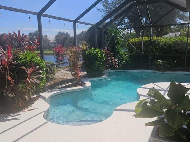 Quiet pool home