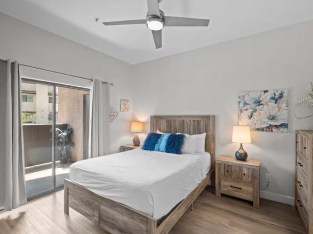 Quiet Private Room in 2BR Apartment All Bills In