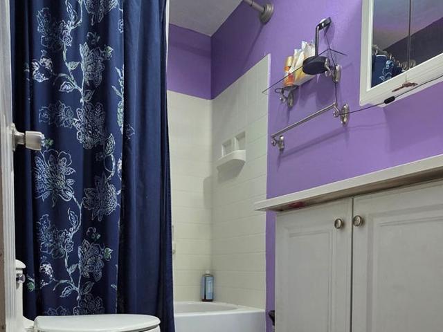 Quiet Room for Rent Near Everything