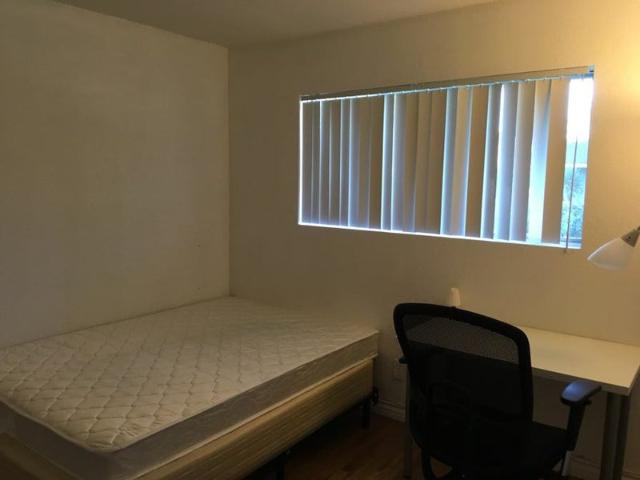 Quiet Room for Rent in Conveniently Located Home