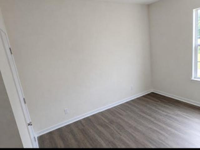 Quiet room for rent. Looking for the right fit