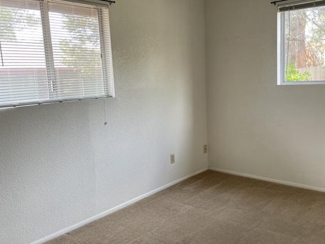 Quiet room for rent