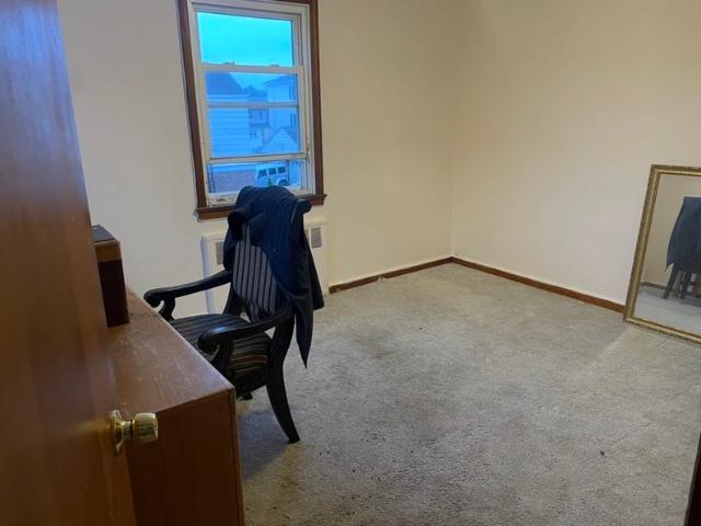 Quiet Safe Room for Rent