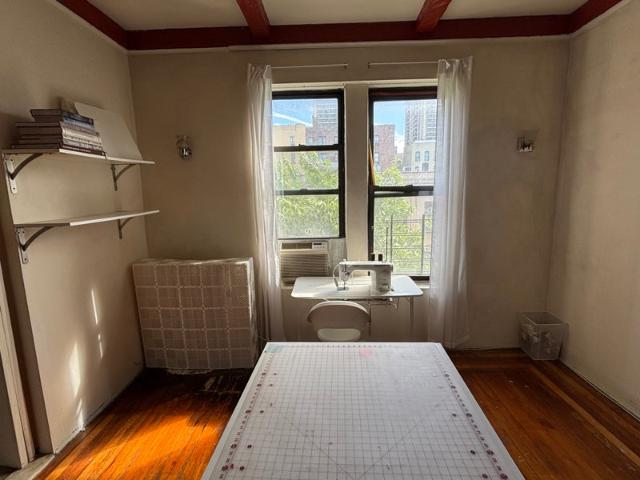 Quiet, Sunny, Spacious, Private, Convenient Space