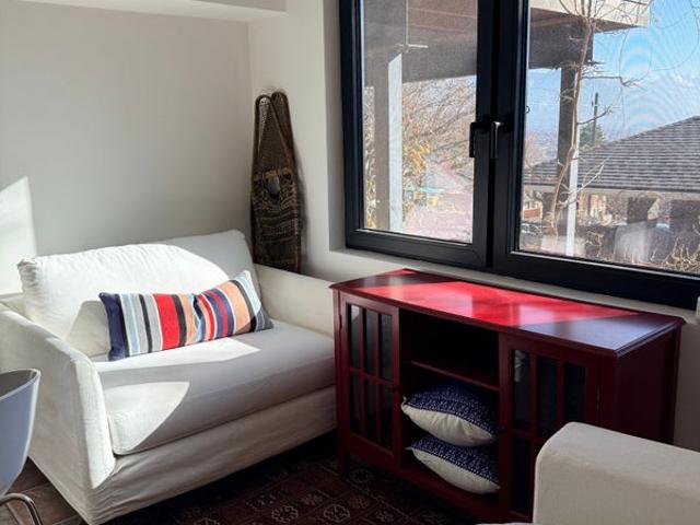 QuietFamily_Run Apartment w Mountain View & Privat
