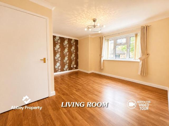 Quilter Close, Luton, LU3 2 bed flat to rent £1,050 pcm £242 pw