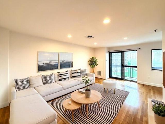 Quincy Shore Dr Apt,quincy, Condo For Sale