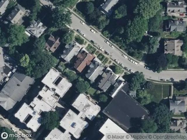 Quincy St