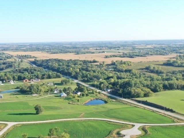 Quincy Trl, Indianola, IA 50125