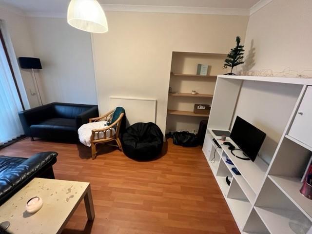 Quinton Road, Harborne, Birmingham 4 bed semi detached house to rent £1,498 pcm £346 pw