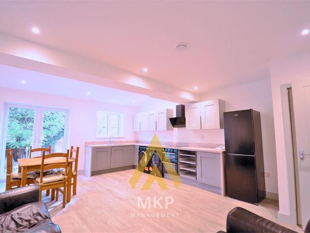 Quinton Road, Harborne, Birmingham B17, 4 bed shared accommodation to rent, £2,063 pcm | PrimeLocation