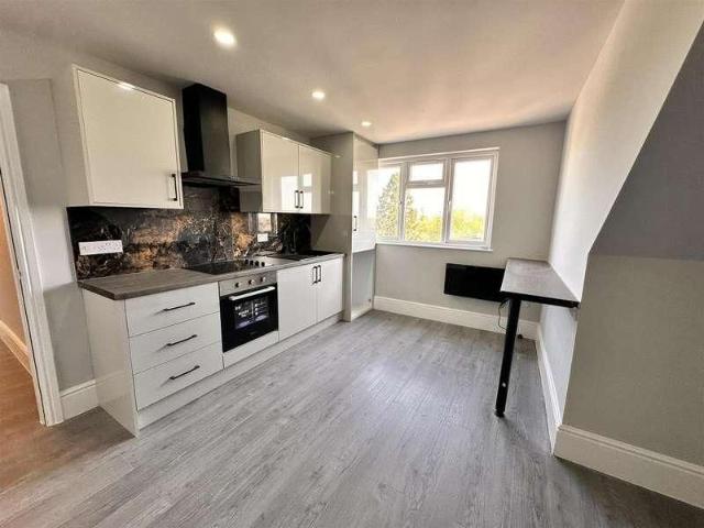 Quinton Road West, Birmingham, B32