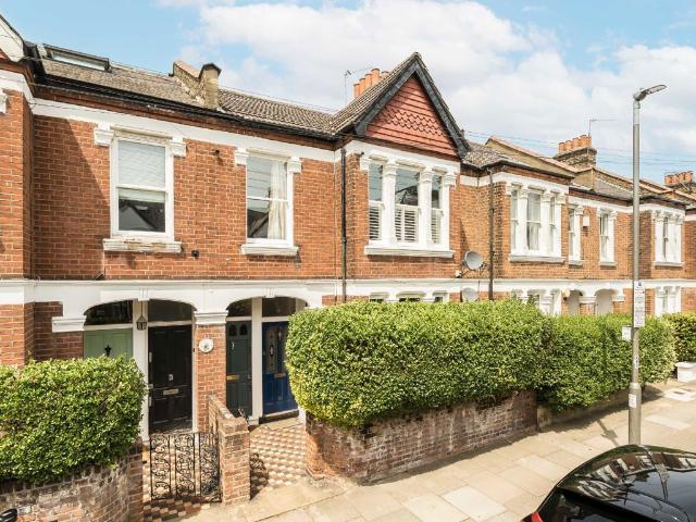 Quinton Street, Earlsfield SW18, 2 bed maisonette to rent, £2,900 pcm | PrimeLocation