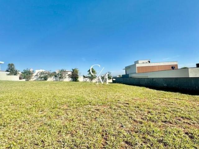 Quinta das Paineiras Terreno à Venda no Condomínio Quinta das Paineiras em Jundiaí/SP