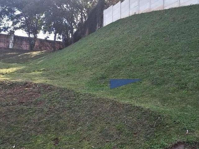 Terreno à VENDA! Oportunidade em um dos Melhores condomínio da Granja Viana