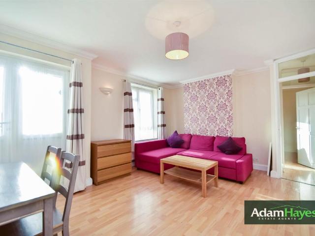 Quinta Drive, Barnet EN5, 2 bed flat to rent, £1,650 pcm | PrimeLocation