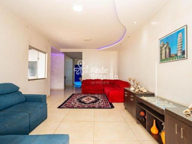 Quintas do Jóquei | Casa Sobrado 3 Quartos sendo 1 suíte 6 Vagas Armários Planejados Jockey Vi