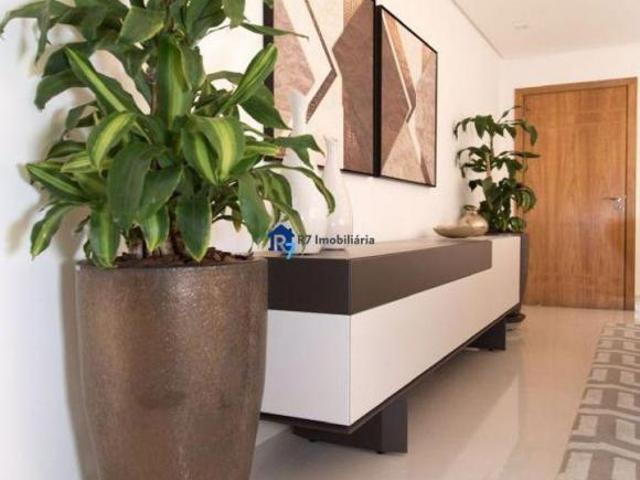 R7 Imobiliária Vende casa no Lorian Boulevard em Osasco com 05 suítes