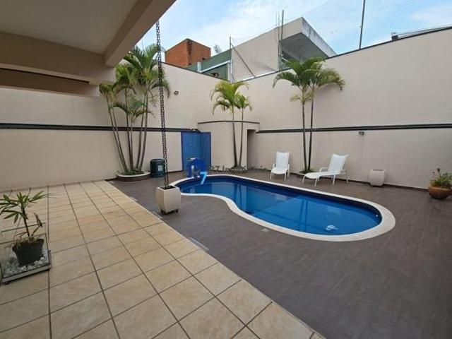 R7 Imobiliária Vende Casa de Condomínio no Parque dos Príncipe