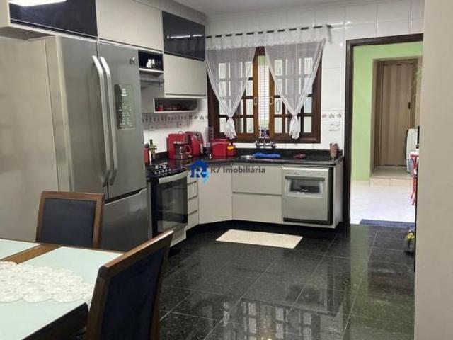 R7 Imobiliária Vende sobrado no Jardim Guadalupe Osasco