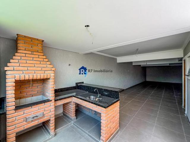 R7 Imobiliária Vende sobrado no Umuarama Osasco com 3 suítes