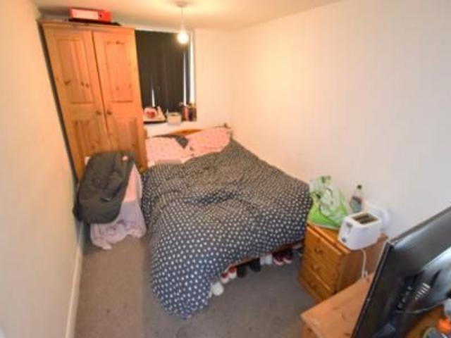 R6 Friars Avenue, Far Cotton, Northampton, NN4