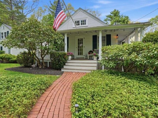 r Main St, Hingham, Home For Sale