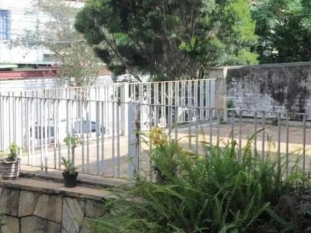 R Afonso José de Carvalho, Vila Madalena