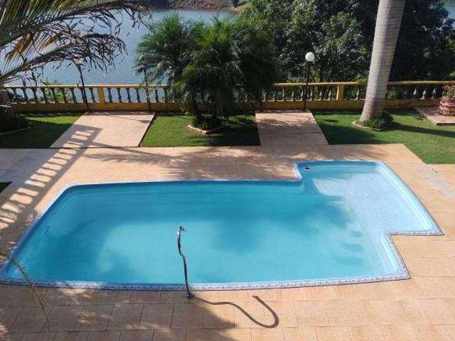 R CASA COM ACESSO PRIVADO A REPRESA