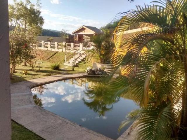 R CHACARA EM SANTA ISABEL ESTUDA PERMUTA DE MENOR VALOR E DINHEIRO
