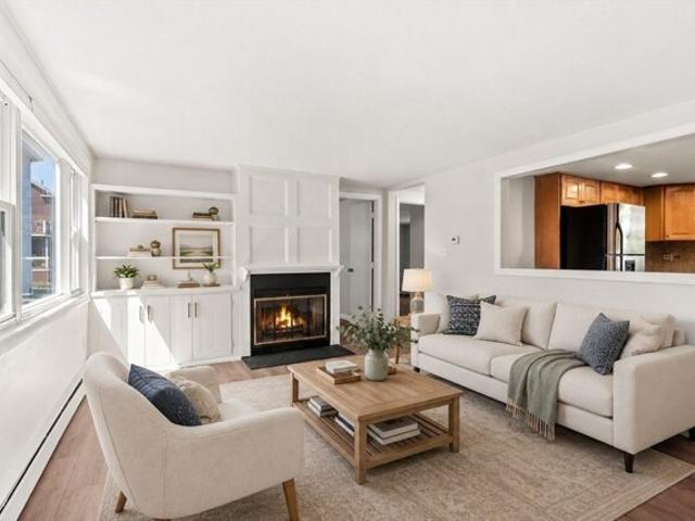 R Elm St Apt,marblehead, Condo For Sale