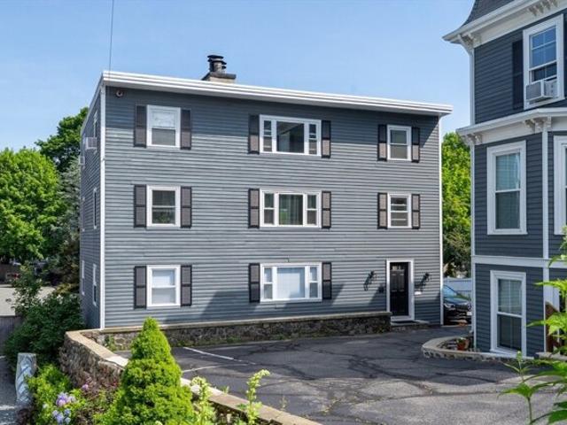 R Elm St Apt,marblehead, Condo For Sale