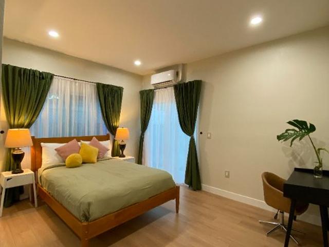 R_Front room