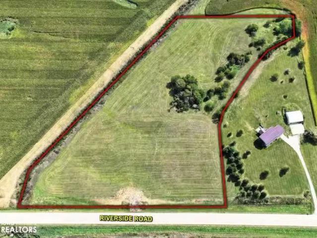 r IVERSIDE ROAD, RIVERSIDE, IA 52327 Farm For Sale MLS# 6321087