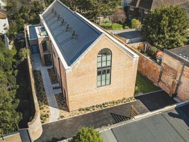 R L Stevenson Avenue, Westbourne, 1 Bedroom Apartment