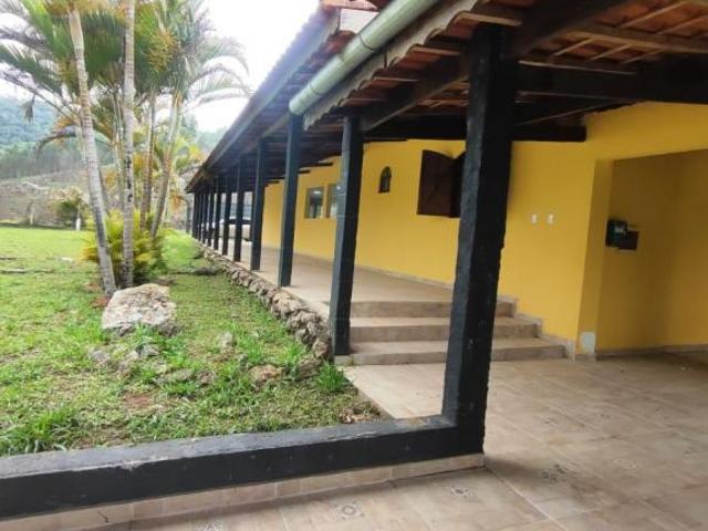 R VENDE SE CASA DE CAMPO COM 40 MIL METROS