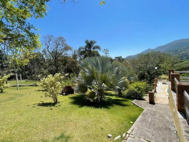 R VENDE SE LINDA CHACARA FACIL ACESSO A GUARULHOS AREA DE 5.000M²