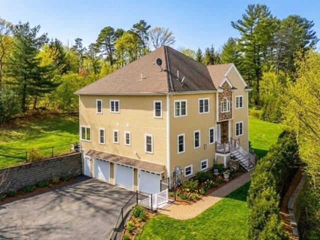 R Walnut St, Shrewsbury, Home For Sale