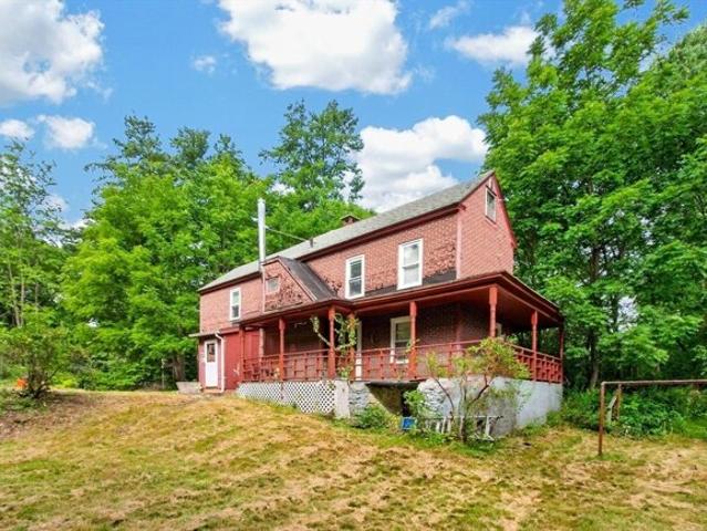 r Wanoosnoc Rd, Fitchburg, Home For Sale