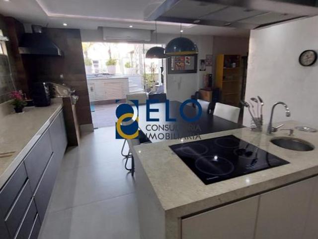 R$ 1,960 milhão. Cobertura de luxo na Ponta da Praia, Santos SP: 2 quartos, 2 suítes, 2 salas, 4 ban