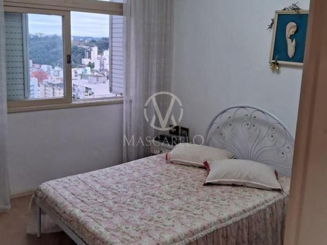 R$ 295.000 Apartamento Centro com 2 dormitórios em Caxias do Sul