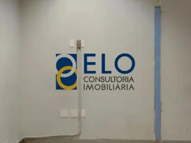 R$ 4.500 + encargos. Loja Comercial de Alto Padrão para Locação no Gonzaga, Santos SP: 1 Sala com 25