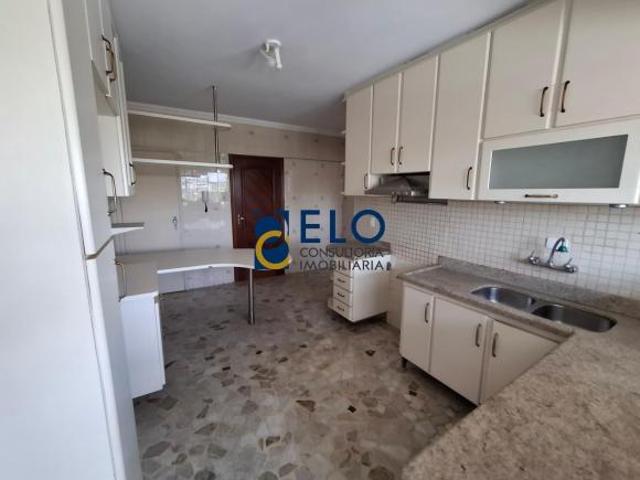 R$ 670 mil ou R$ 5 mil. Apartamento à venda em Santos SP: 2 quartos, 1 suíte, 1 sala, 3 banheiros, 1