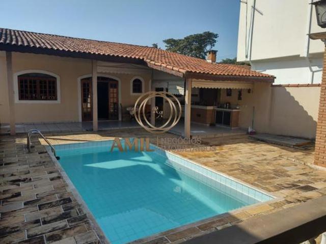 RA Amil Vende Casa / Bosque dos Eucaliptos / 6 Dormitórios sendo 2 suítes / Piscina 500m² / Zona S