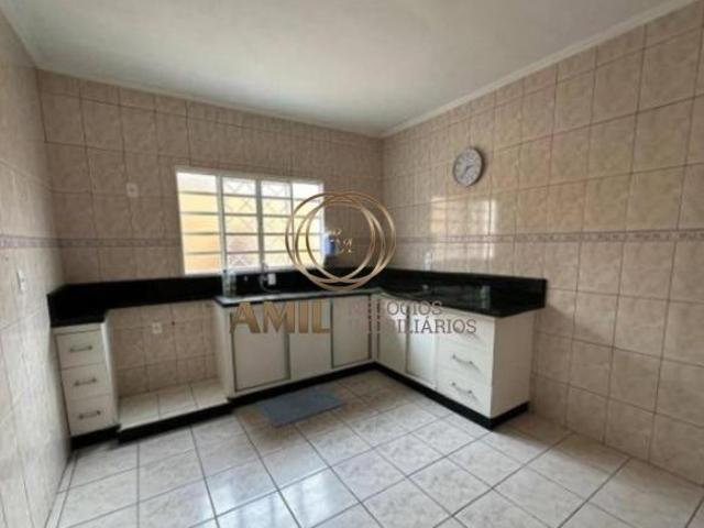 RA Amil Vende Casa sobrado, 4 Quartos 2 suíte, 144m², Jardim das Indústrias