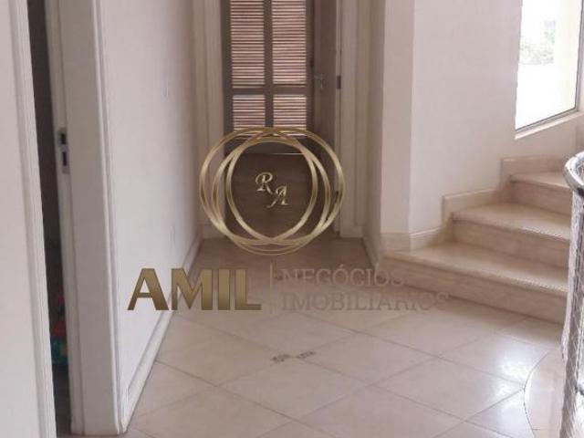 RA Amil Vende Casa sobrado, 5 Quartos sendo 4 suítes com closet sendo 3 com sacada e 1 quarto no té