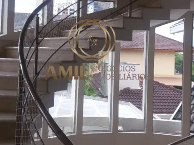 RA Amil Vende Casa sobrado, 5 Quartos sendo 4 suítes com closet sendo 3 com sacada e 1 quarto no tér