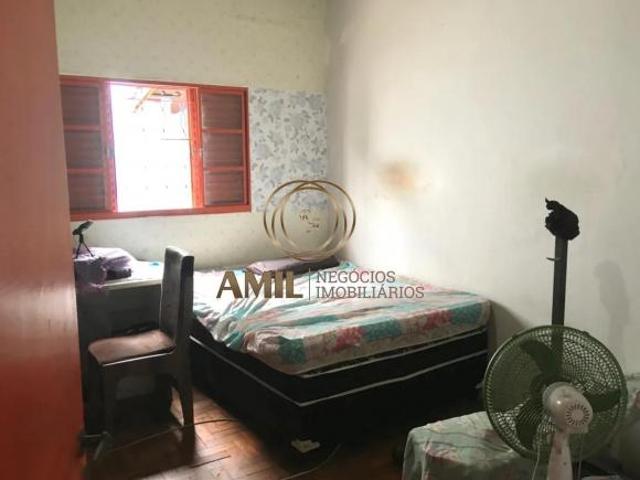 Ra Amil Vende Casa Térrea, Vila Santa Helena | 2 quartos | 2 vagas Zona Central de São José dos Ca
